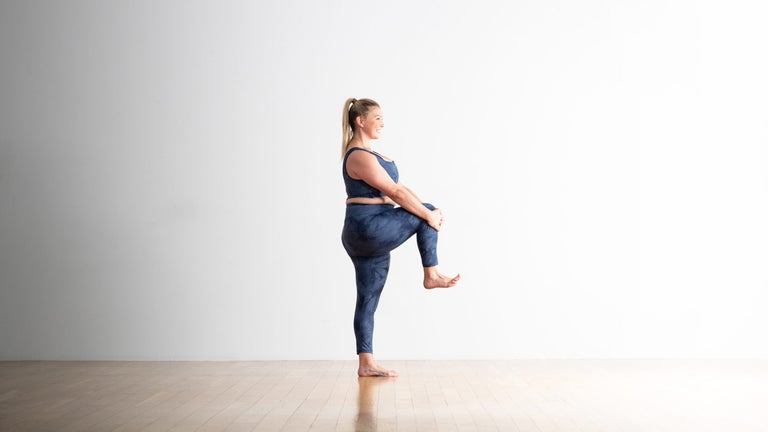Extended Hand-To-Big-Toe Pose (Utthita Hasta Padangustasana)