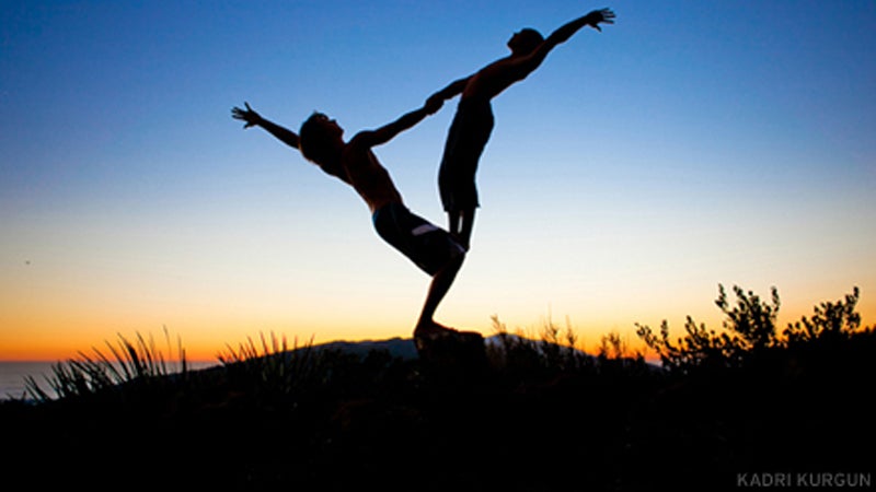 AcroYoga | How AcroYogis Learn to Fly By Opening Up to New Things