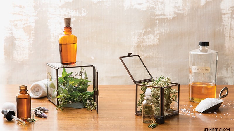 4 DIY Essential Oil Remedies to Heal Common Ailments