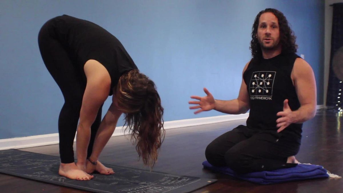 6 Poses to Break Out of Your Shell & Move Forward Into Your Full Potential