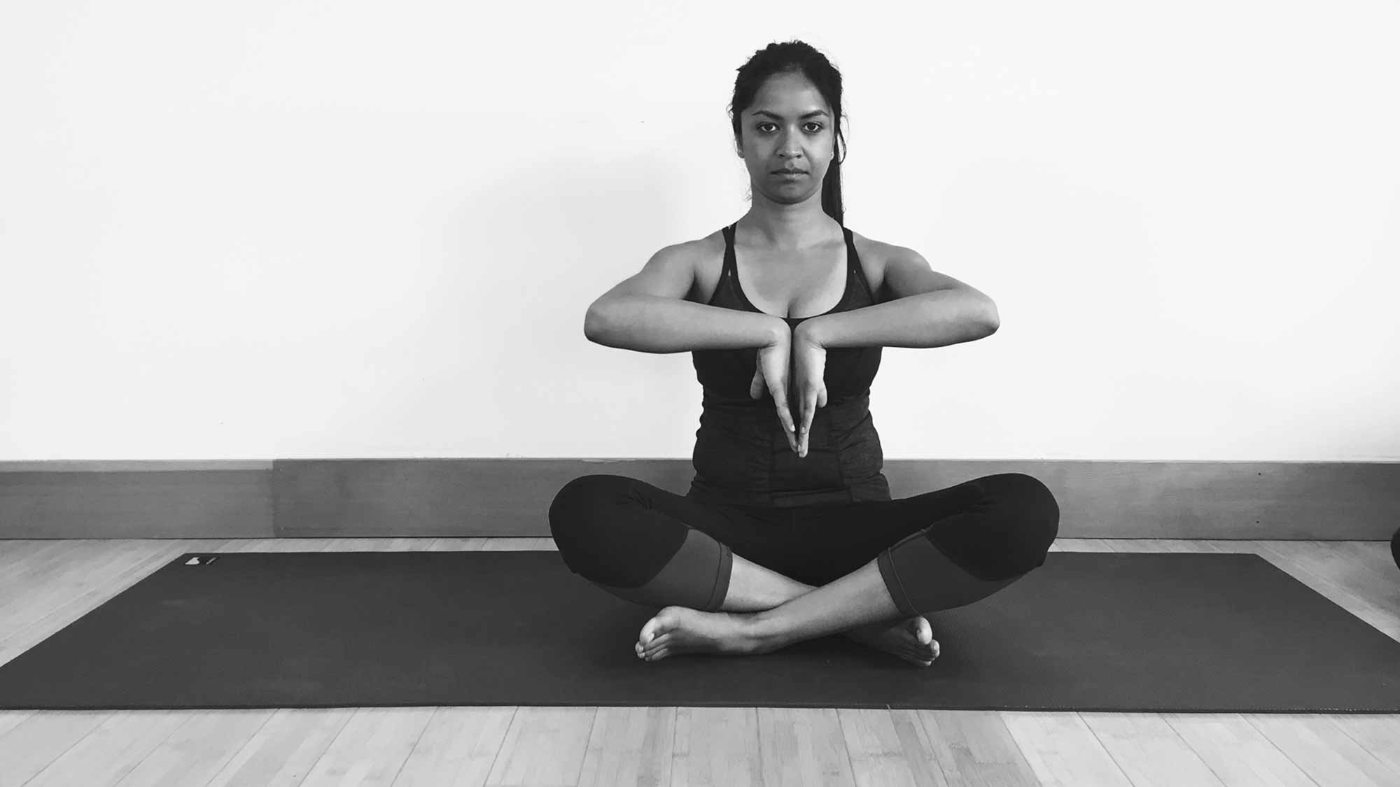 6 Yoga Warm-Ups for Wrist Pain and Carpal Tunnel Syndrome