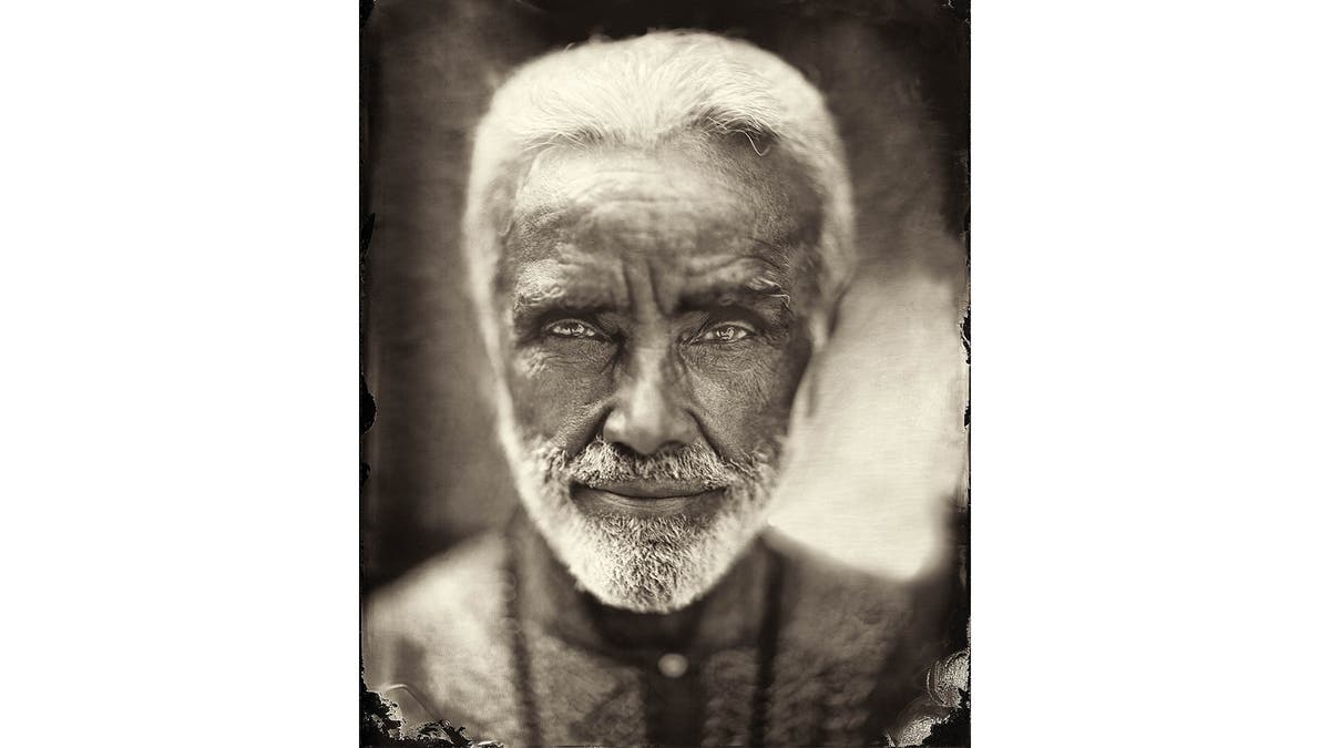 These Photos of Famous Yogis will Inspire You to Find Your Light