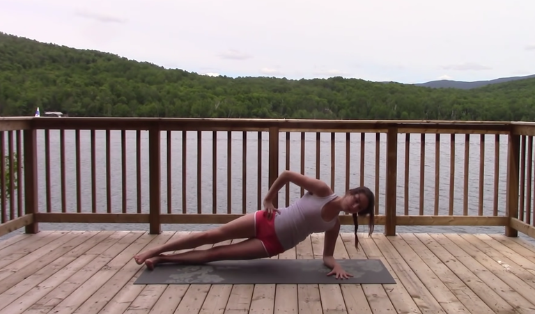 A 20-Minute Yoga Practice for Side Stretching