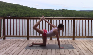 A 20-Minute Yoga Practice for Side Stretching