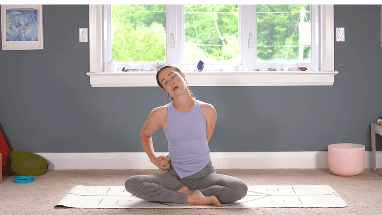 20-Minute Feel Good Yoga Flow for Your Busiest Days