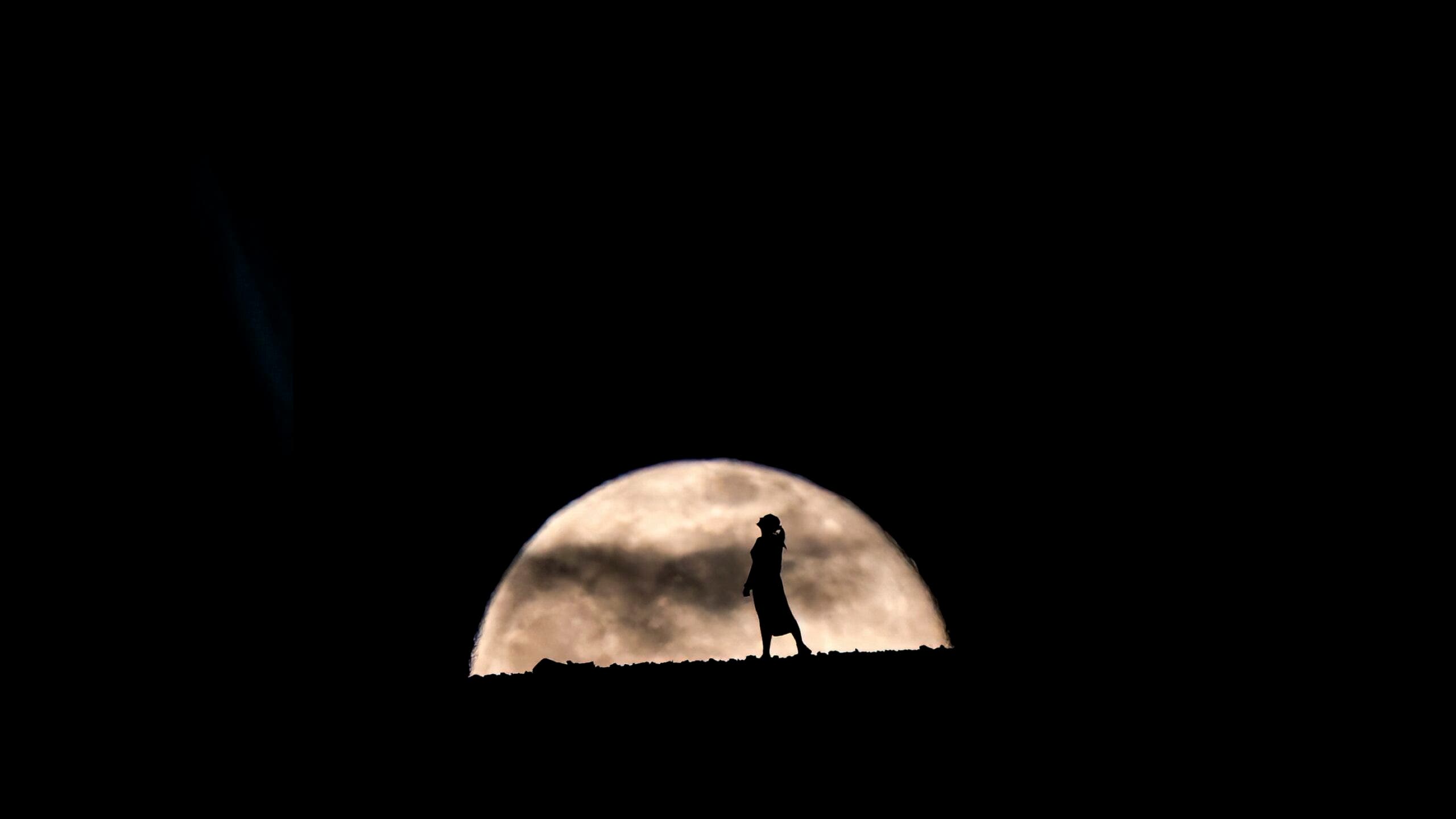 What December's Full Moon in Gemini Means for You