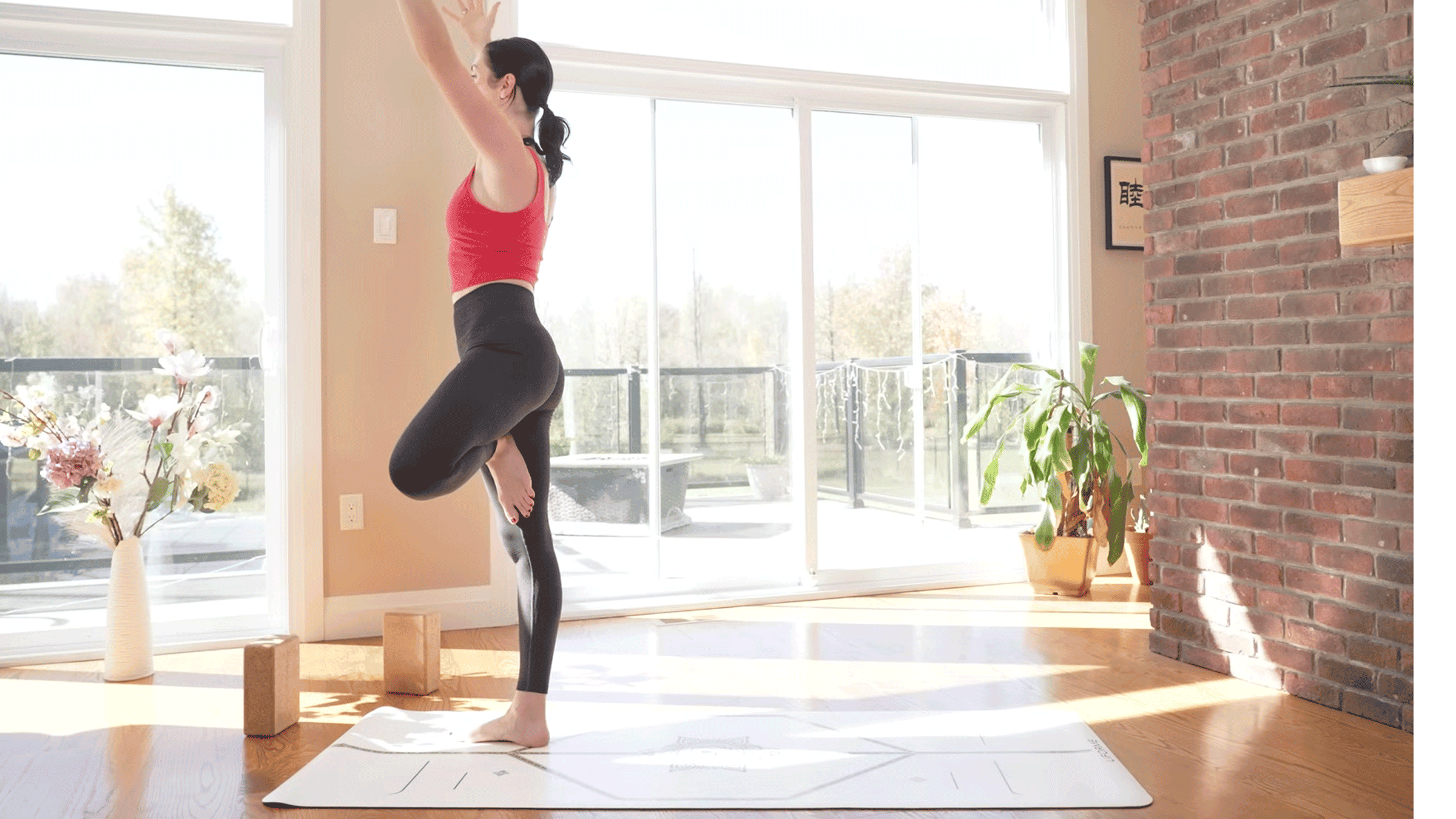 30-Minute Yoga Practice With Minimal Cues (and a Lot of Quiet)