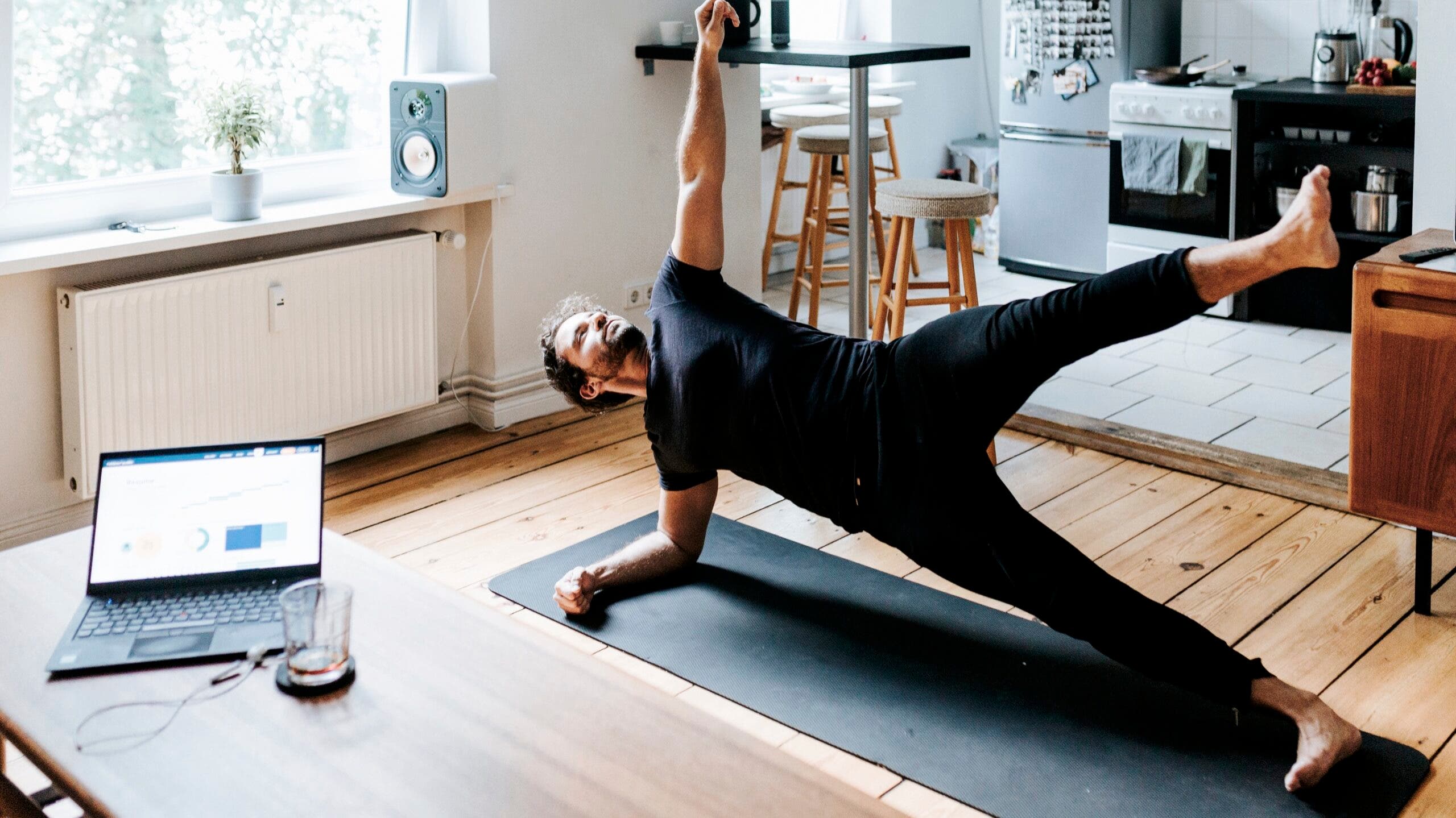 10-Minute Yoga for Core Strength That You Can Do Anywhere