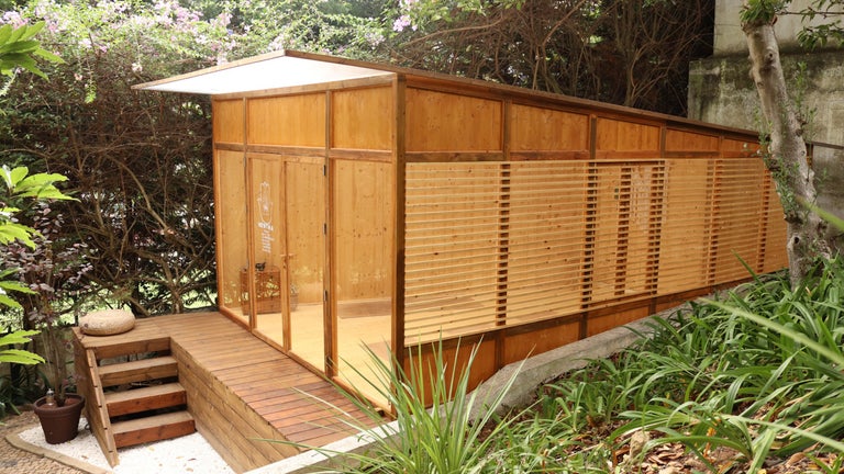 A Yoga Shed Might Make You Reconsider Where You Practice